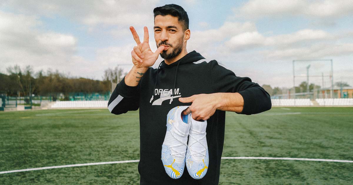 PUMA Present Suarez With Special '500 Goal' Future Z - SoccerBible