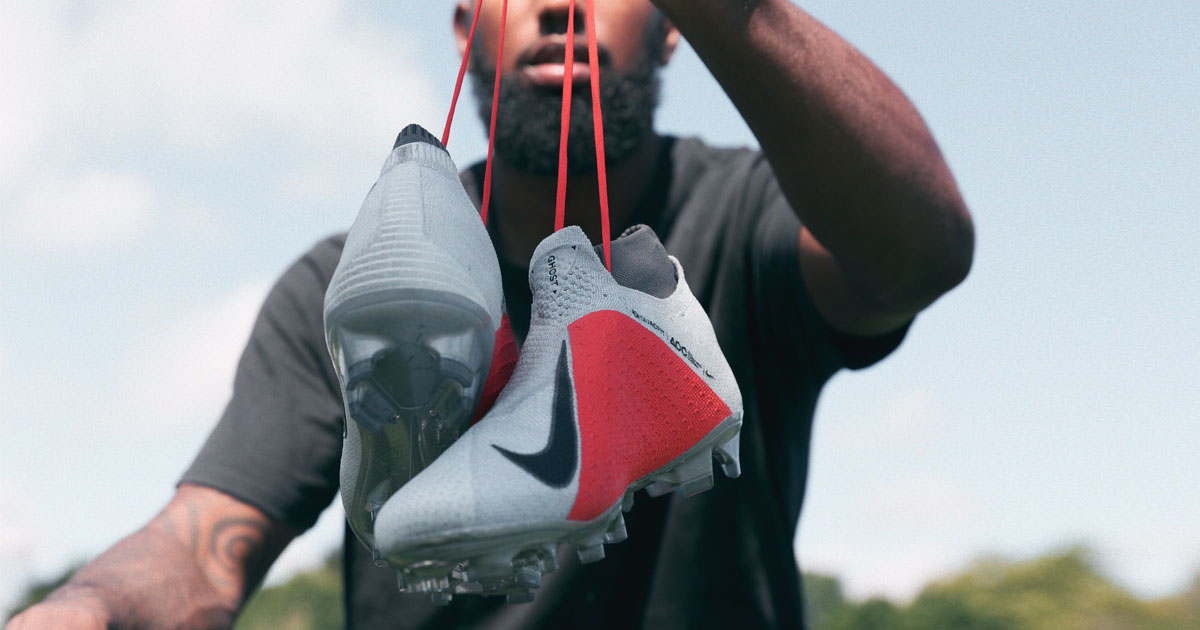 Laced Up: Nike PhantomVSN Review - SoccerBible
